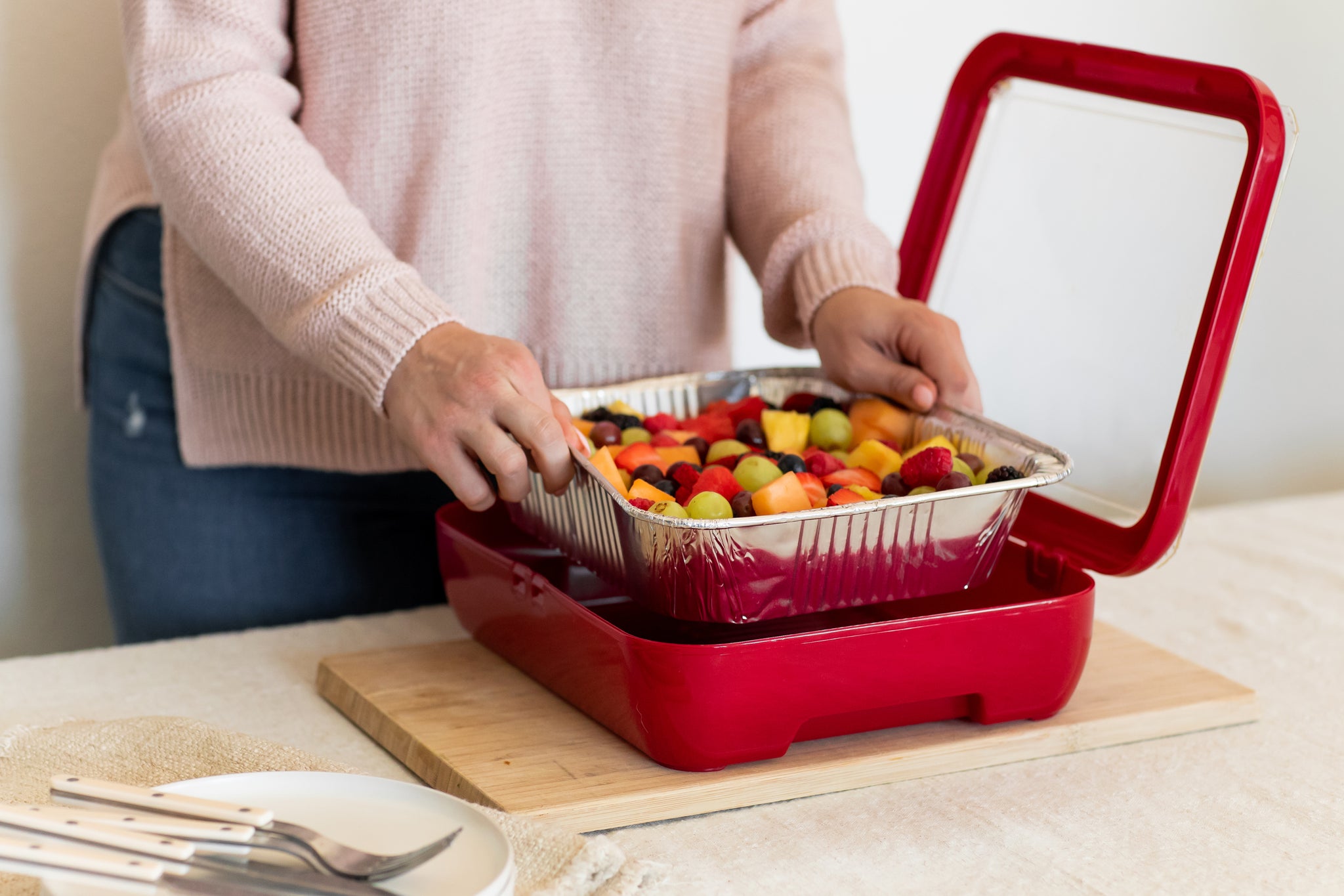 Classic Red Potluck Foil Pan and Container – FANCY PANZ™